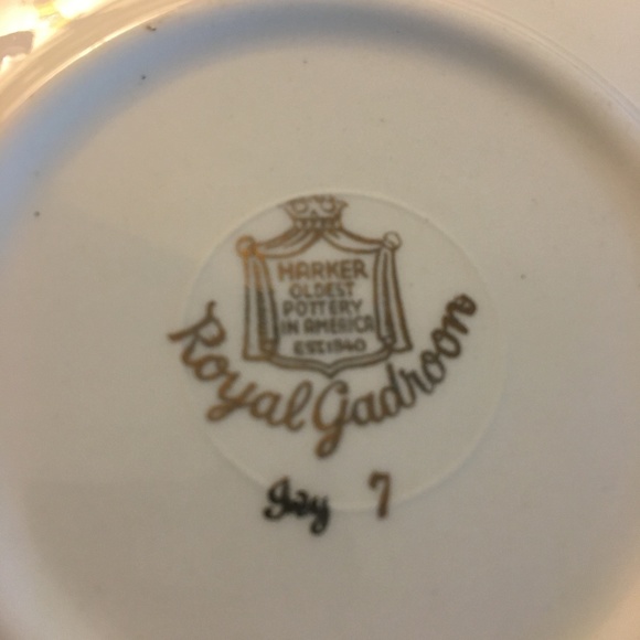 Royal Gardon | Other | Vintage Harker Pottery Royal Gadroon Ivy Pattern ...